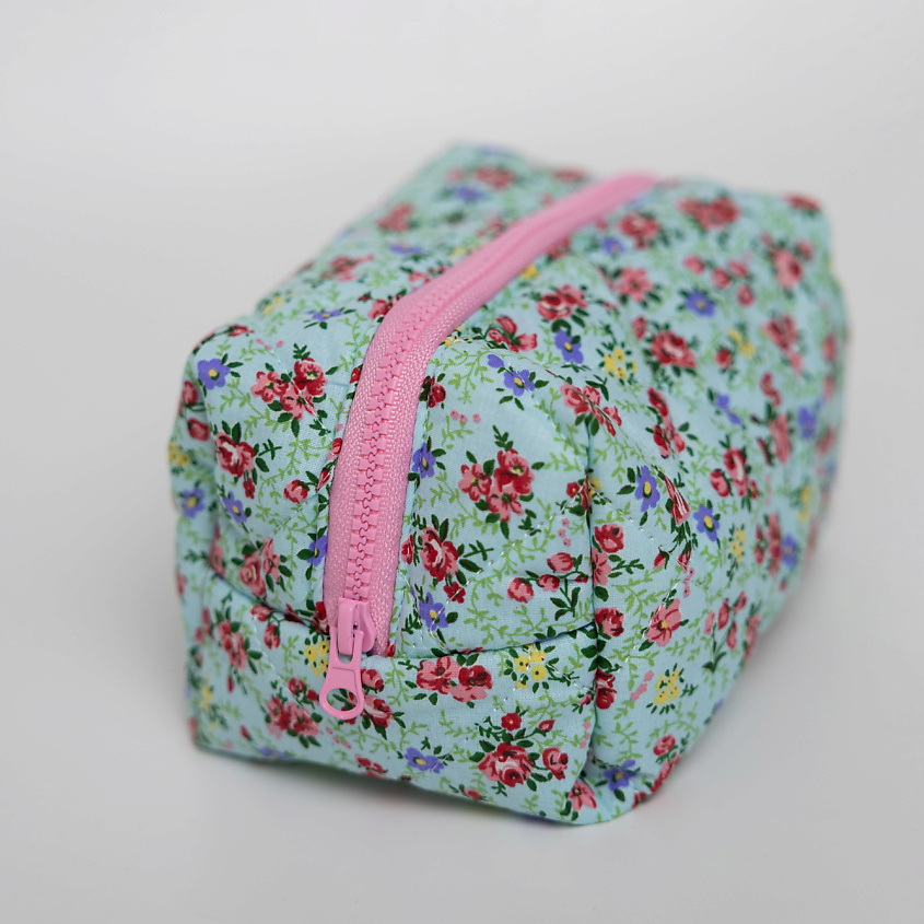 LIMIKA Косметичка тканевая с цветочками купить по низким ценам в ЛЭТУАЛЬ